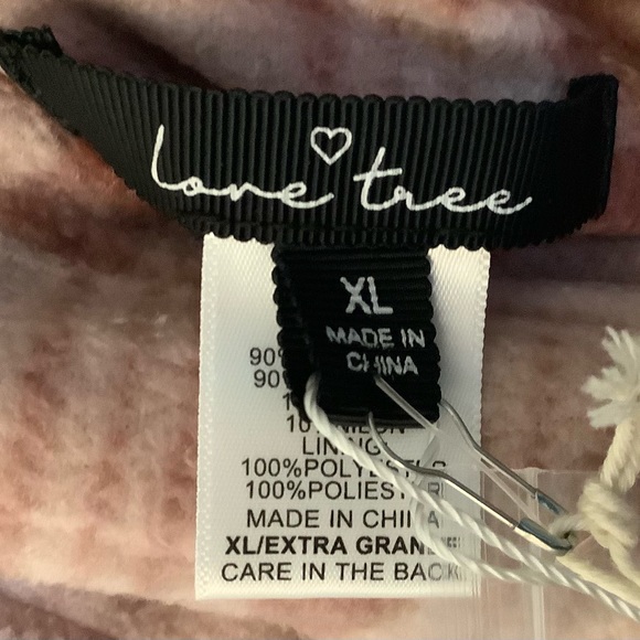 ISLA BOUTIQUE | Jackets & Coats | New Love Tree 2in Reversible Plaid ...